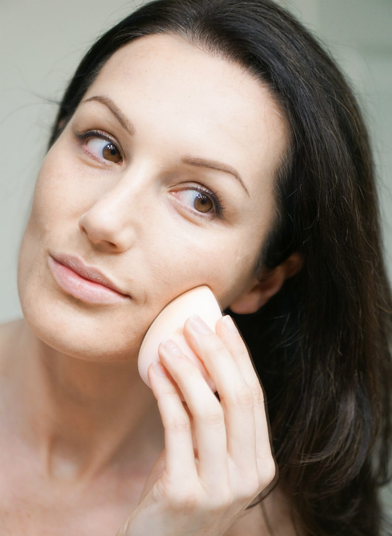 Camera-Ready Makeup Tutorial for Picture Perfect Selfies - Inspirations ...