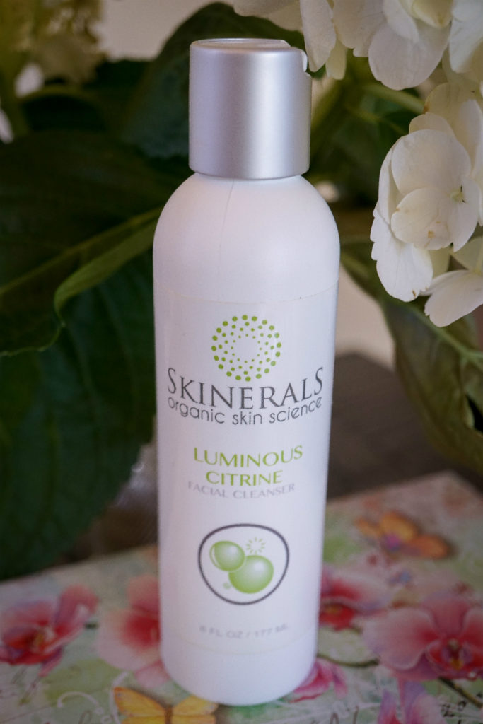 24 Clean Beauty Products that Boost Your Natural Beauty - Inspirations ...
