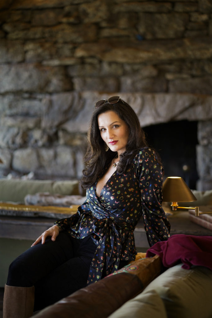 Fall Style Guide: A Modern Way To Wear The Glamorous 1970s Fashion ...