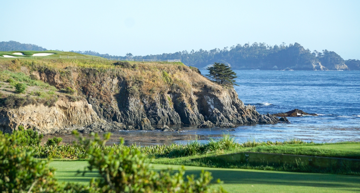 The Ultimate Travel Guide to Pebble Beach, California: The Golfer\'s ...